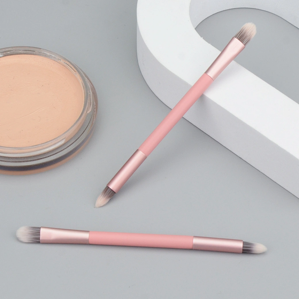 flat concealer brush | faybrush.com