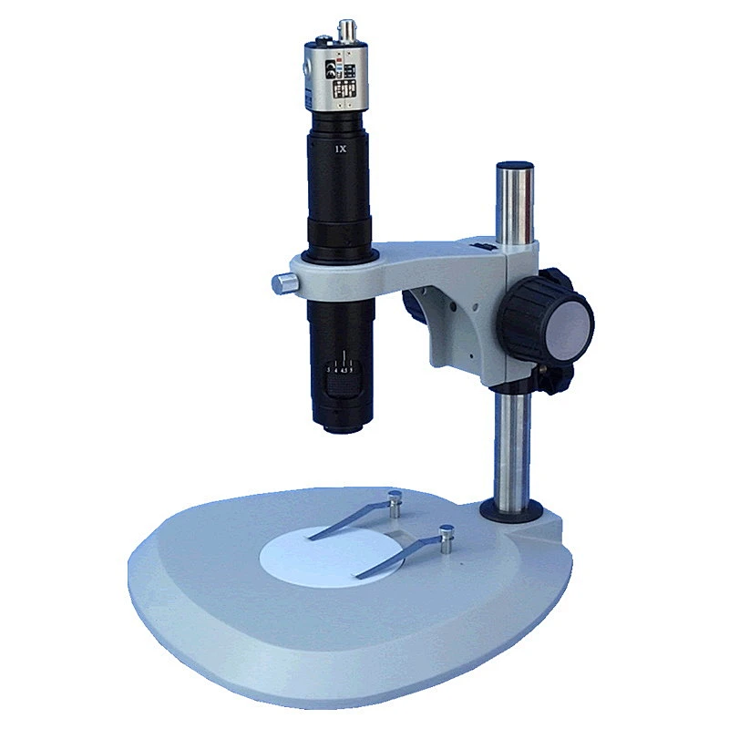 Microscopio con zoom monocular