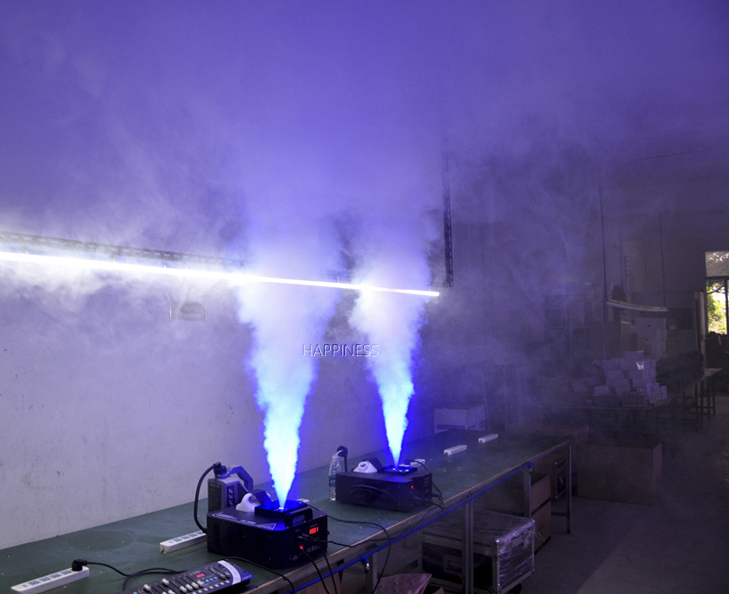 1500W Led Fog Machine 24x3W RGB Color Immediate Stop Upward Fog Jet ...