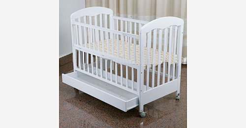 L&F 2 in 1 wood baby cot fixed side baby crib with drawer from China ...