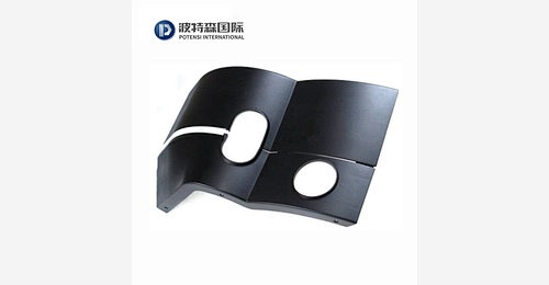 Escalator handrail entry box handrail cover