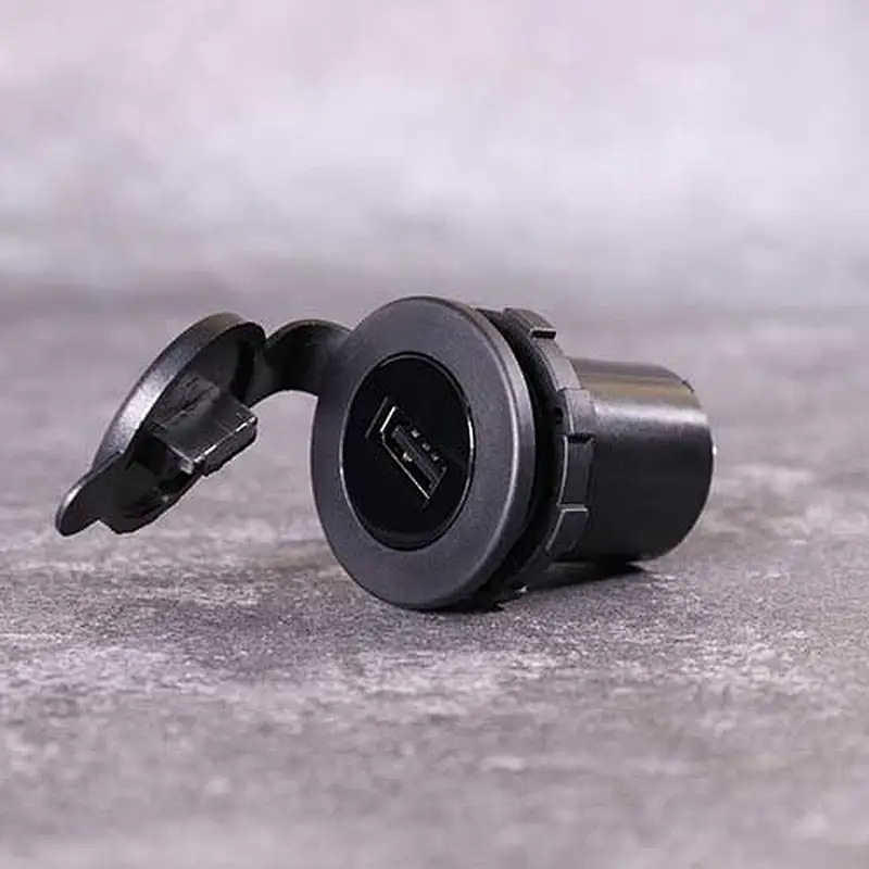 Flush mount USB port car outlet dash