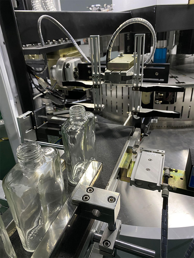 How to screen print cosmetic bottles customized bottle