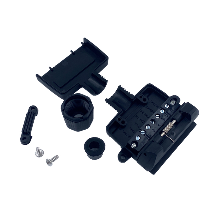 TS04E 7pin Falt 12v Nylon Trailer Socket , 7 pin flat trailer socket ...