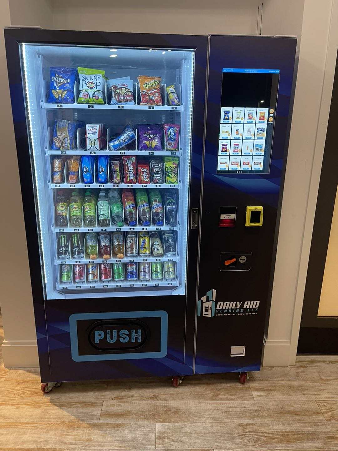 Fresh Fruit Dessert Salad Vending Machine with Lift