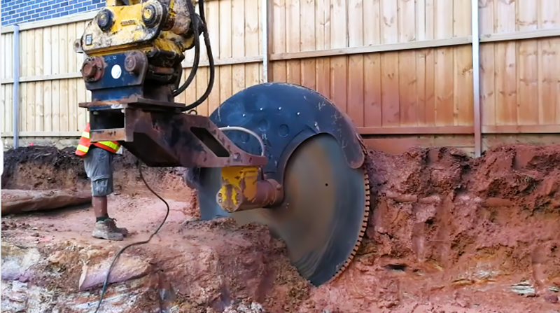 Excavator Rock Saw Excels At Sawing Limestone Due To Their Flexibility ...