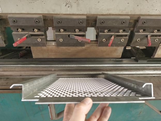 Custom Perforated Screen Panels - HUIJIN
