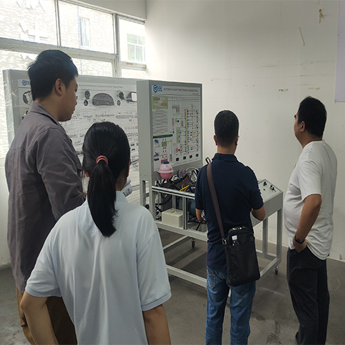 A group of three customers from the Philippines visited GTEE ...