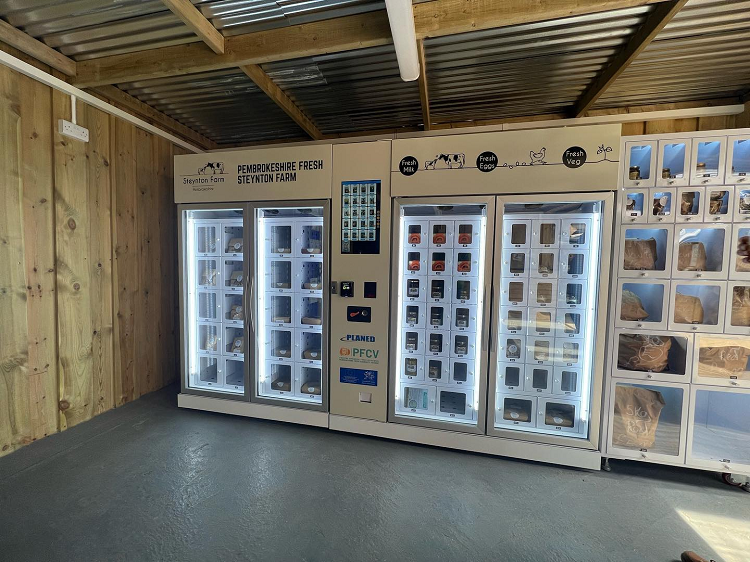 Customized Refrigerated Sushi Vending Machine