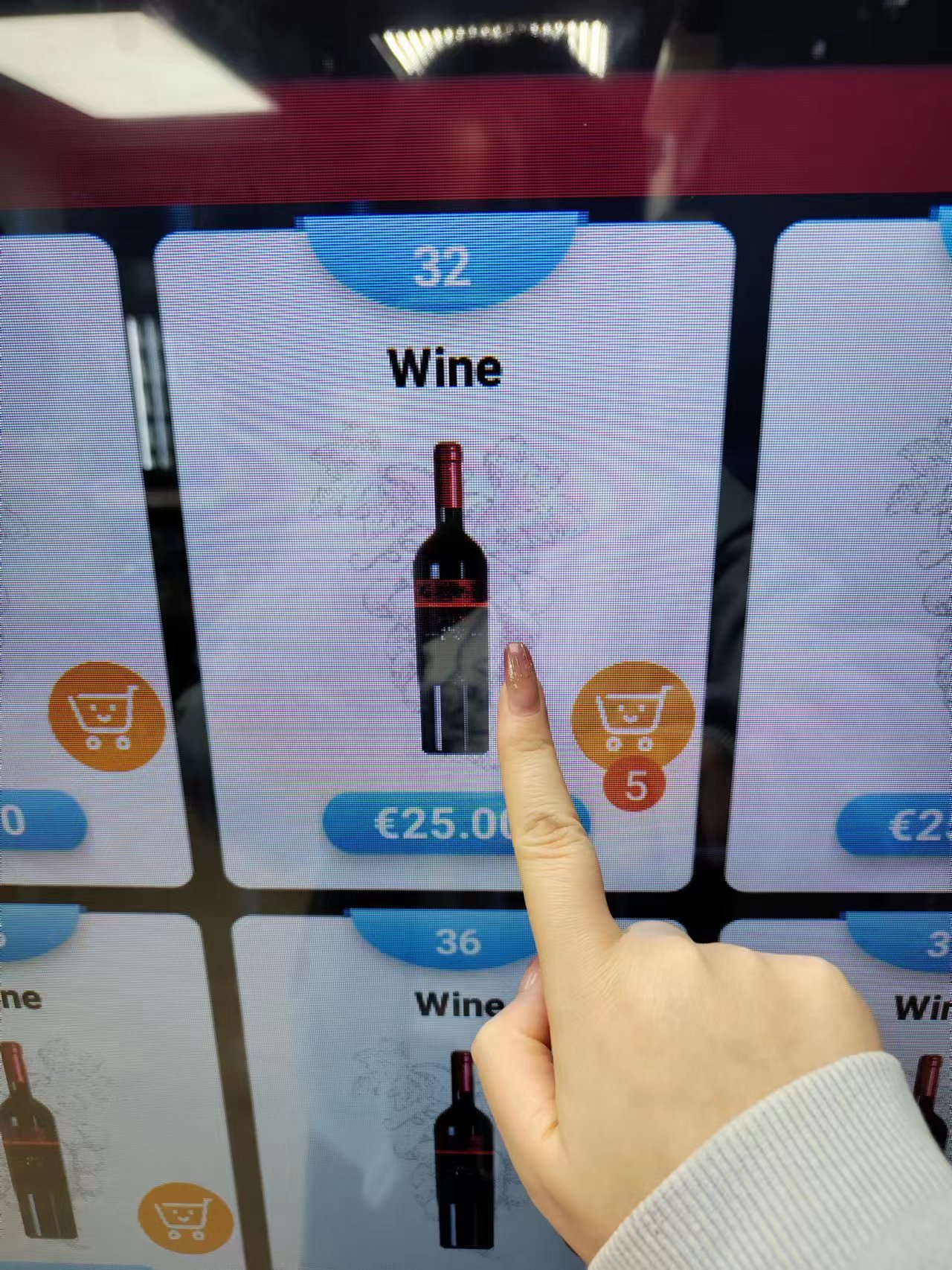 Weimi Smart Beer Wine Vending Machines in Belgian Bars. 55 inch large ...